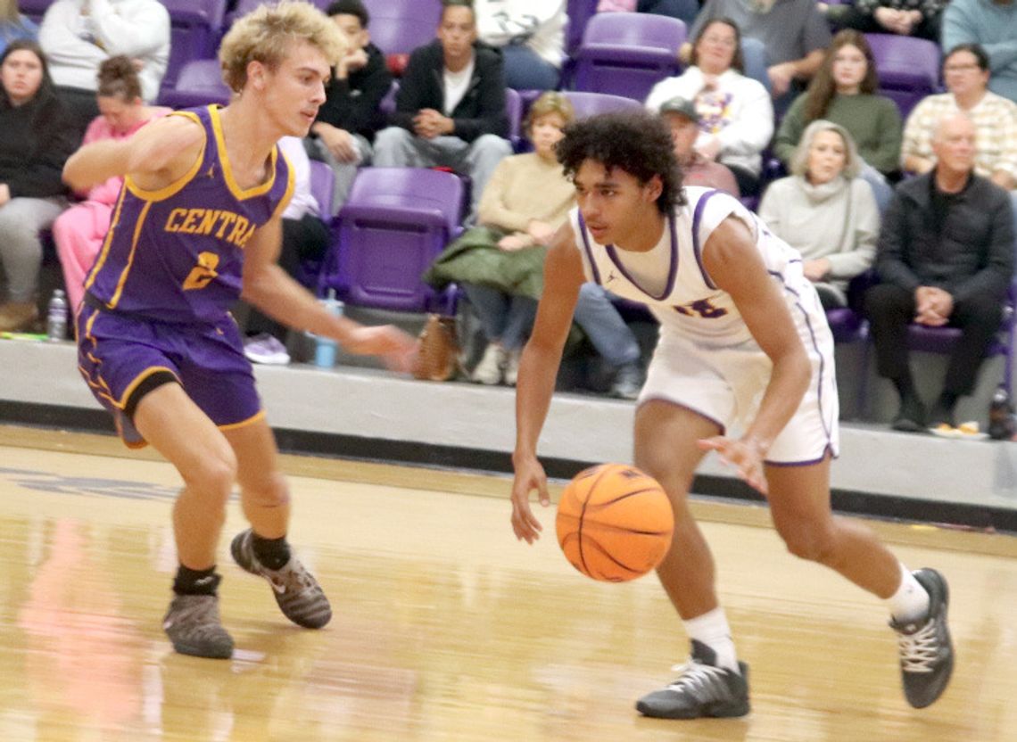 Vian basketball teams split home openers with Central, road games at ...